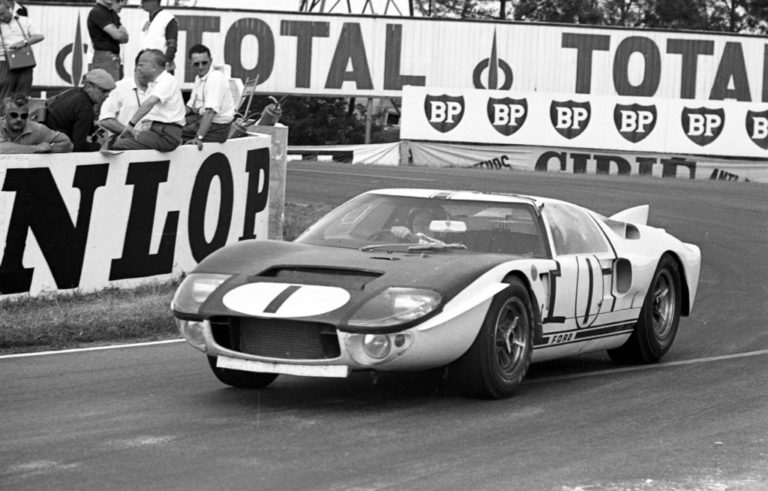 Ford GT 40, The 1965 Season – Shelby takes over – TheShelbyCars.com